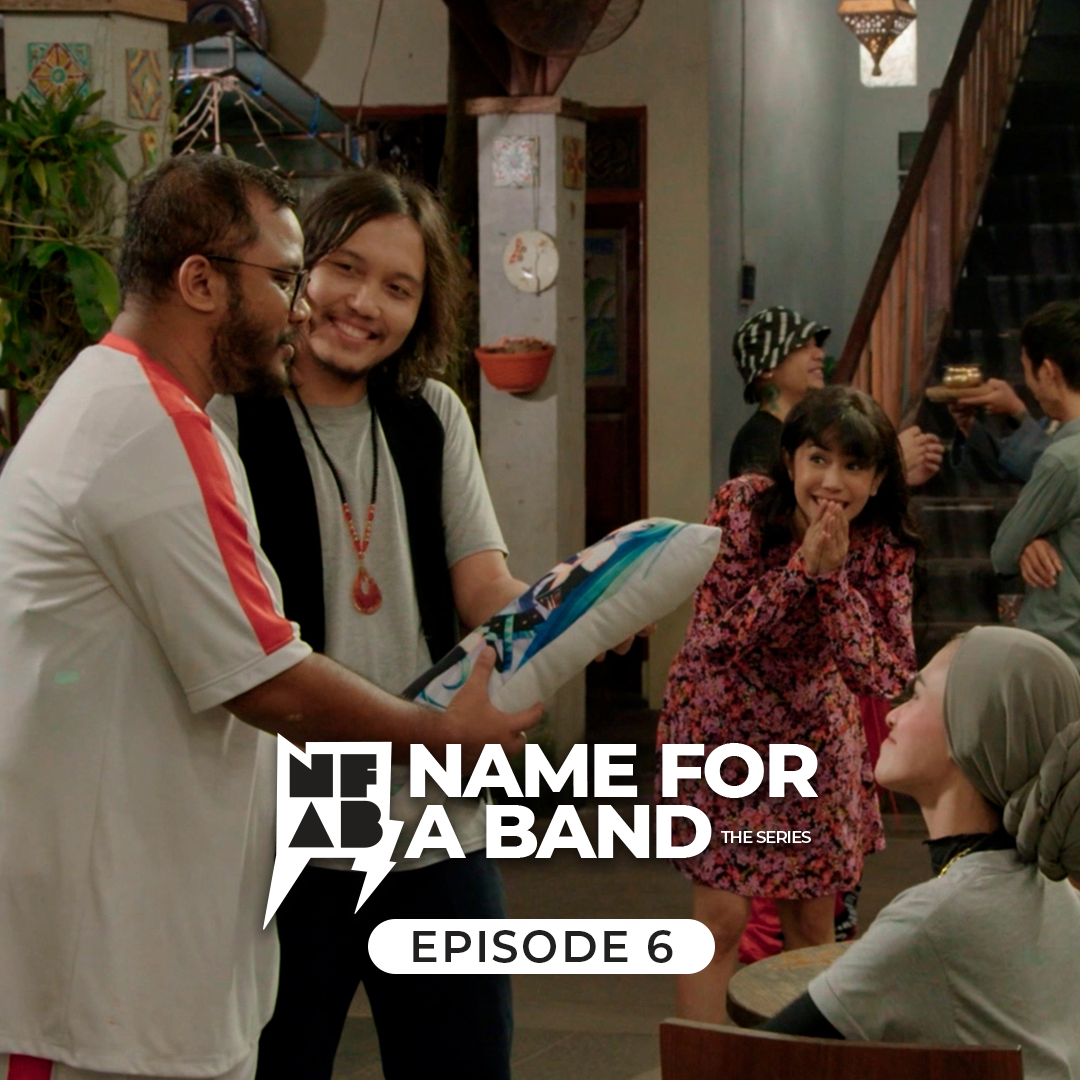 Pandji Pragiwaksono – Stand-Up Comedy Digital Download